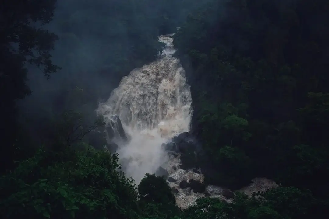 Valara Waterfalls | Idukki | Munnar - Travel with Bee